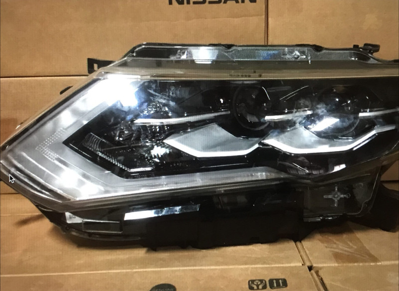 260606FL0A Основная фара в сборе - цена, купить на Запчасть.com.ua